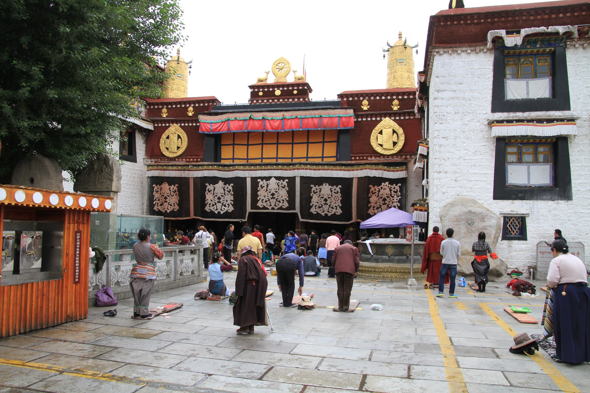 Tibet lhasa Jokhang Temple - China ChengDu Tours, Chengdu Panda ...