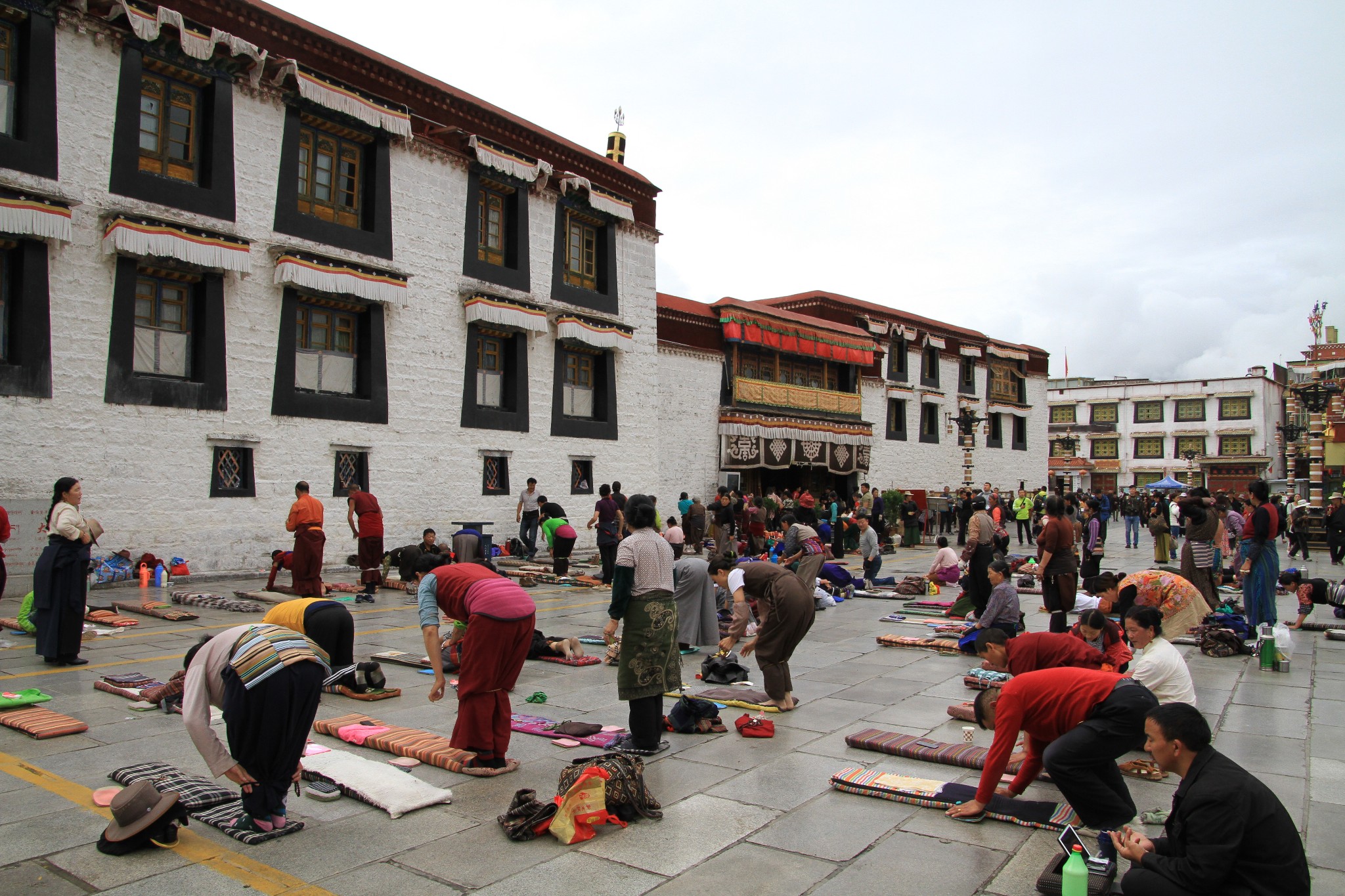 Tibet lhasa Jokhang Temple - China ChengDu Tours, Chengdu Panda ...